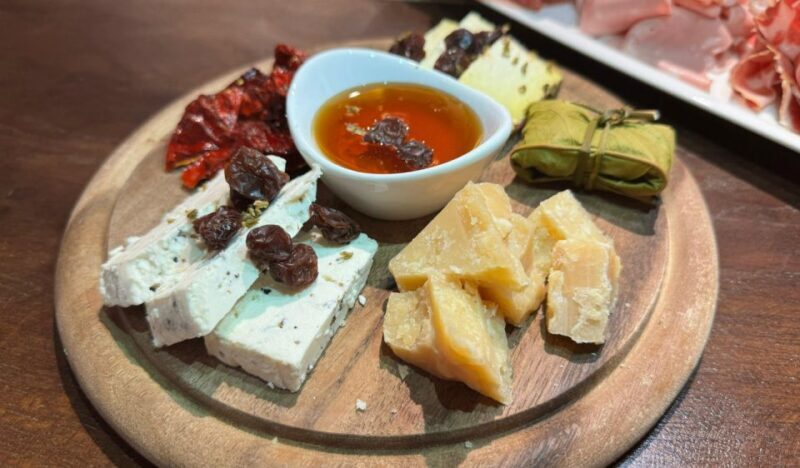 Milan: Aperitivo with Food Selection & a Glass of Wine - An In-Depth Look at the Milan Aperitivo Tour