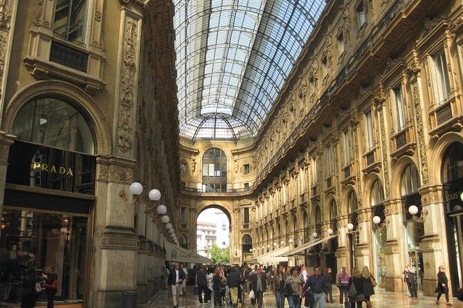 Milan City Tour by Historic Tram - Semi Private tour - An In-depth Look at the Milan City Tour by Historic Tram
