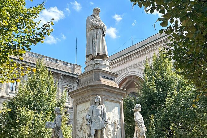 Milan Coffee & History Crawl with a Licensed Tour Guide - Who Should Consider This Tour?