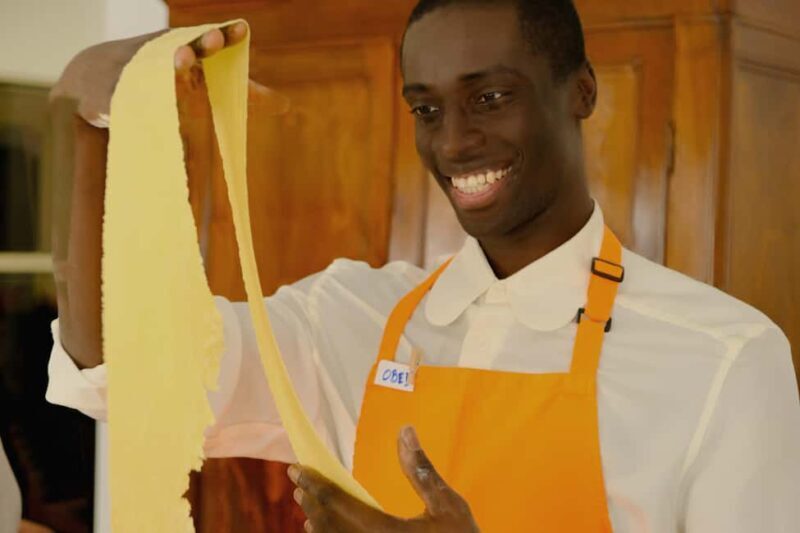 Milan: Fresh Pasta & Tiramisù Class in a Glamorous Home - The Atmosphere and Setting