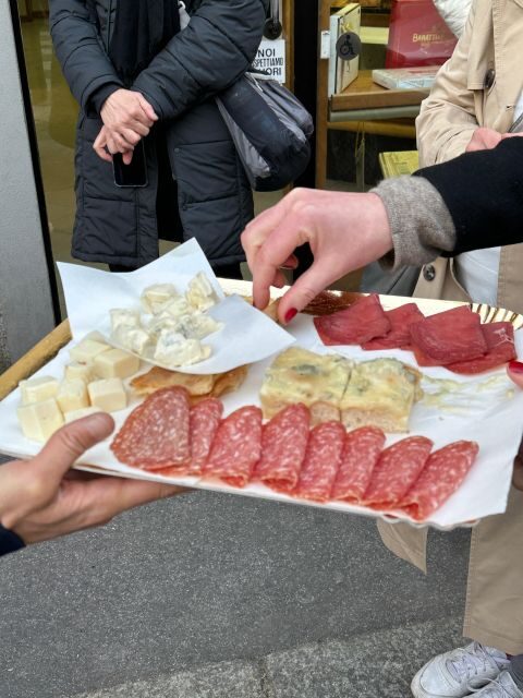 Milan: Gourmet Street Food Tour with Sightseeing and Tasting - The Sum Up