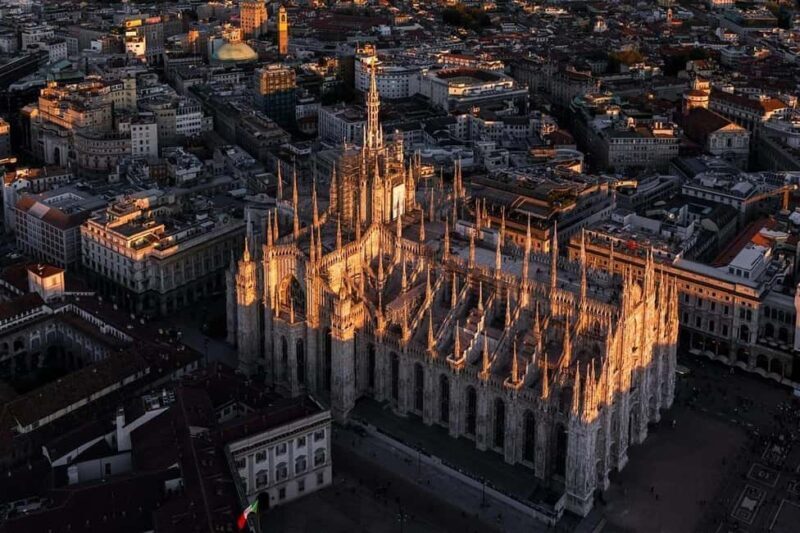 Milan: Guided Duomo Guided Tour and Rooftop Access - An In-Depth Look at the Experience