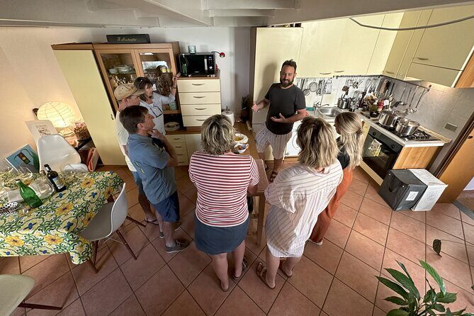 Milan: Pasta, Tiramisu, Cooking Class! Learning Premium Products! - A Deep Dive into the Experience