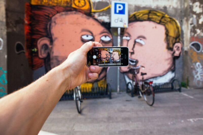 Milan: Private Navigli Neighborhood Walking Tour - The Guide and the Personal Touch