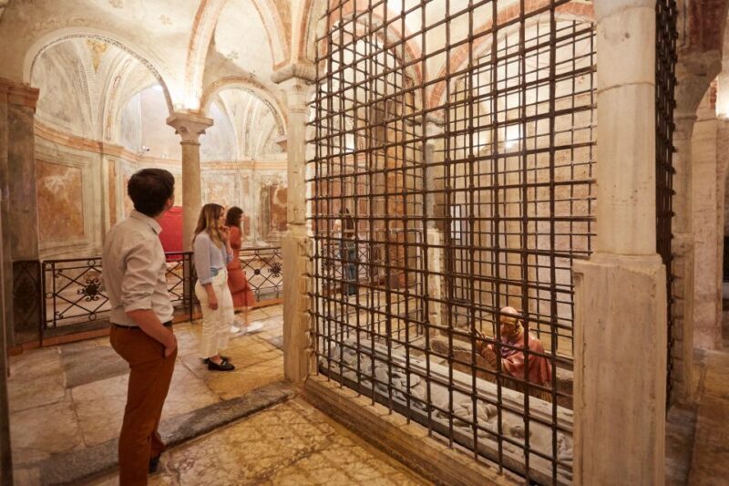 Milan: San Sepolcro Crypt Skip-the-Line Entry Ticket - Who Should Consider This Tour?