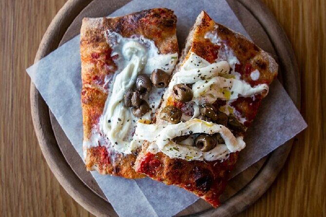 Milan Street Food Tour -Italian Food Experience by Do Eat Better - Piazza Mercanti: A Sweet Finale