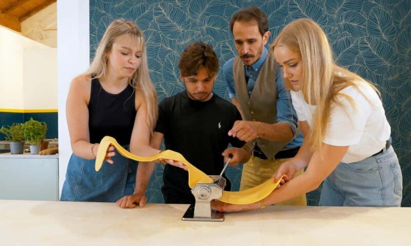 Milan: Traditional Pasta and Tiramisù Masterclass - The Guides and Their Impact