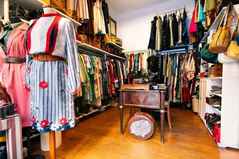 Milan: Vintage Shopping Tour - Key Points
