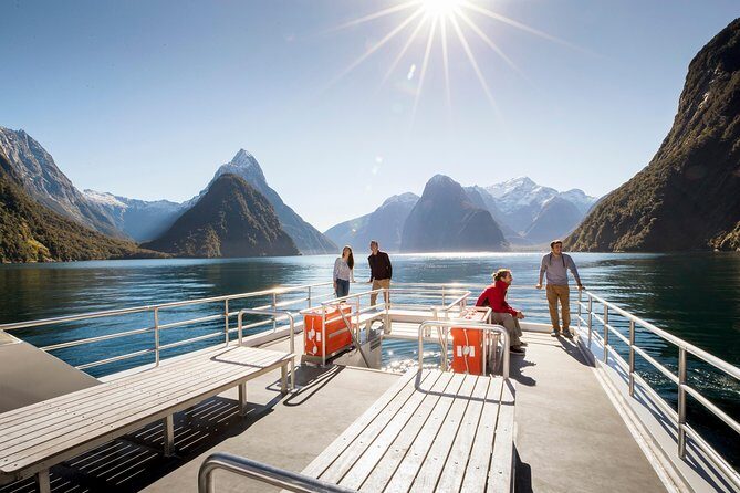 Milford Sound Coach & Cruise from Queenstown: Panoramic Views - Key Points