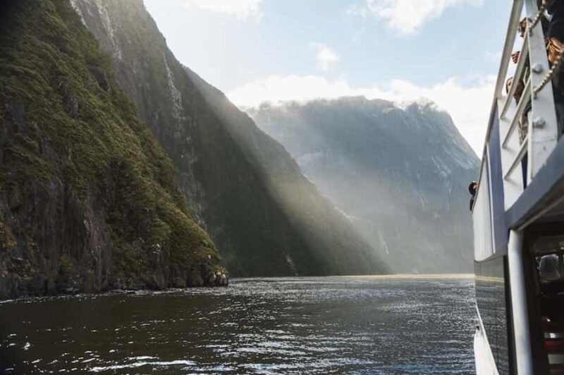 Milford Sound Heli-Cruise-Heli | 4.5hr Scenic Experience - Authenticity and Unique Experiences