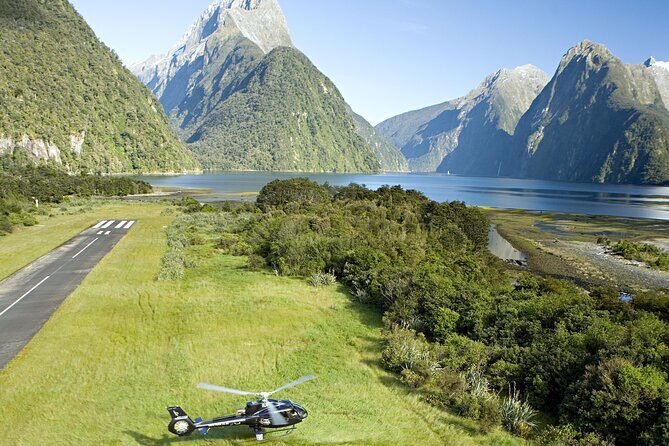 Milford Sound Helicopter Flight and Cruise from Queenstown - Key Points