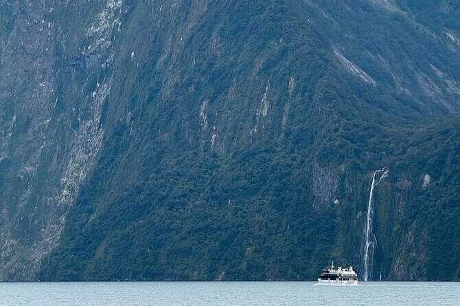 Milford Sound Private Day Trip from Queenstown via Te Anau - Who Is This Tour Best For?