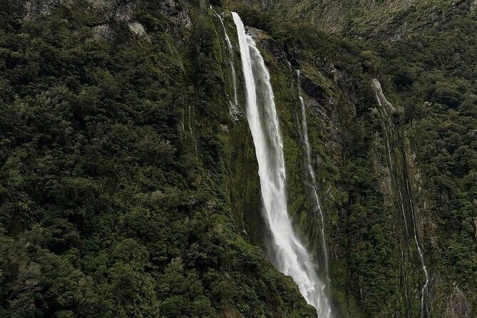 Milford Sound Private Day Trip from Queenstown via Te Anau - Frequently Asked Questions