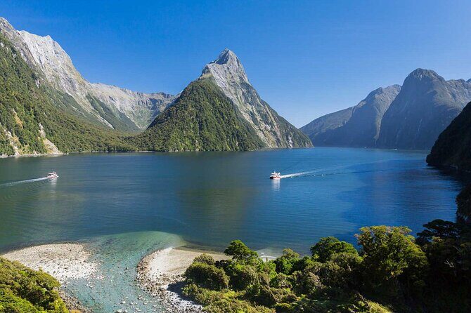 Milford Sound Tour Cruise and Helicopter - Key Points