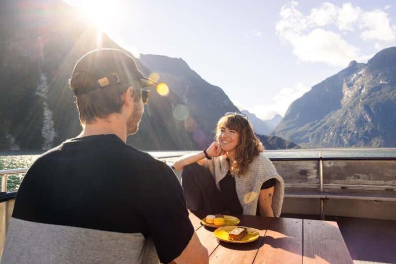 Milford Sound: Wildlife & Nature Cruises - The pros and cons in detail