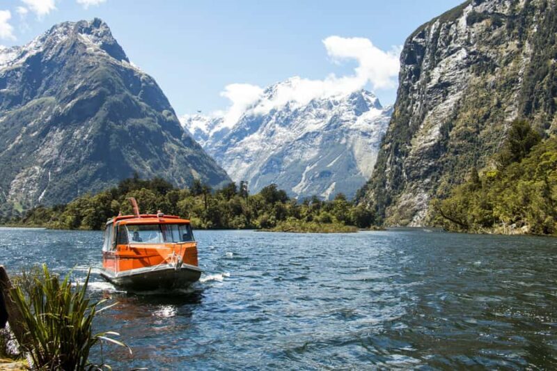Milford Track: Full Day Guided Hike and Nature Cruise - A Complete Guide to the Milford Track: Full Day Guided Hike and Nature Cruise