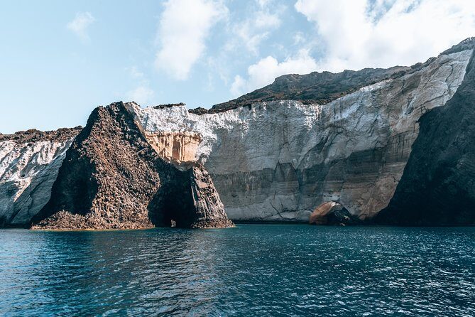 Milos caves snorkelling Catamaran Cruise in a small group - The Experience: What You Can Expect