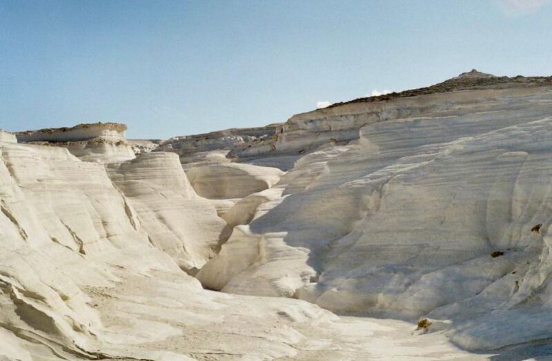 Milos Instagram Tour - An In-Depth Look at the Milos Instagram Tour Experience