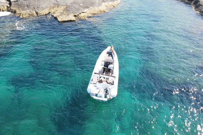 Milos Island: Private Boat Rental in Milos Greece with no licence - Introduction: Why Renting a Boat in Milos Rocks