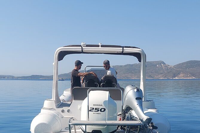 Milos Island: Private Boat Rental in Milos Greece with no licence - Who Should Book This?
