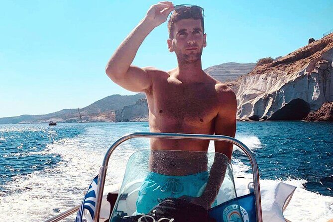 Milos: Rent a boat without License - Key Points