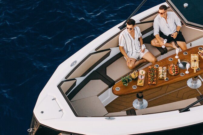 Milos: Small Group Yacht TourKleftiko Sarakiniko Poliegos - An Overview of the Milos Yacht Tour Experience