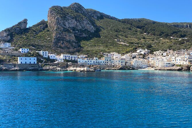 Mini Cruise to Favignana and Levanzo with lunch on board - FAQs