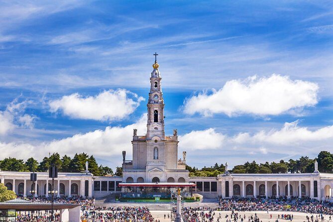 Mira de Aire Caves, Nazaré and Óbidos - All Included Private Tour - Final Thoughts: Who Should Book This Tour?