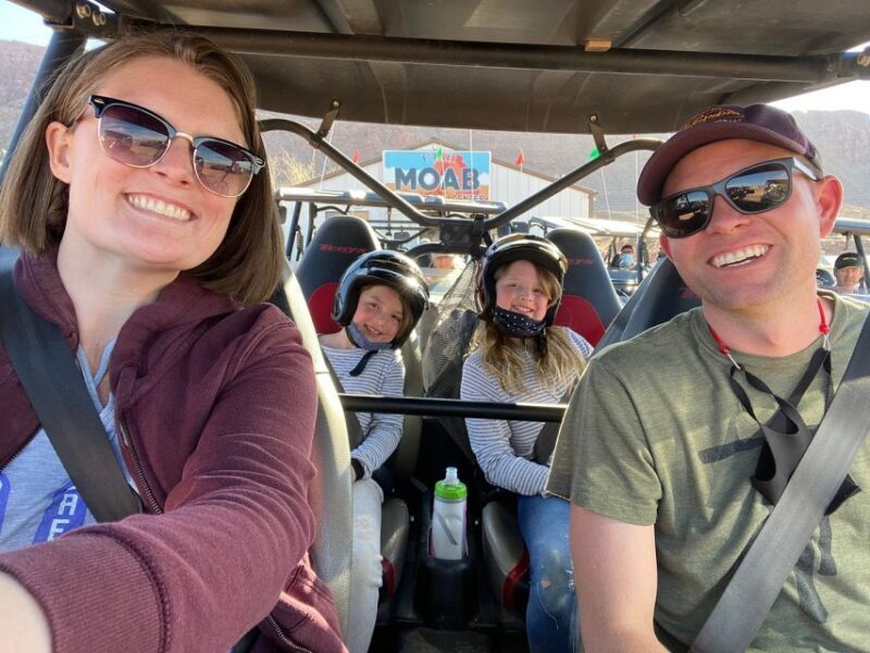 Moab: 3.5-Hour Self-Drive Hells Revenge & Fins N'Things Tour - The Experience of Driving or Riding