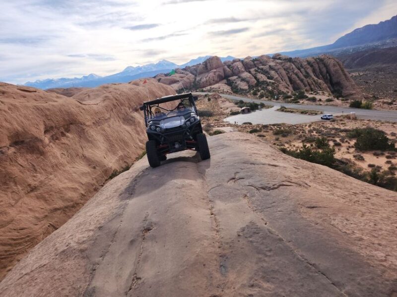 Moab: 3.5-Hour Self-Drive Hells Revenge & Fins N'Things Tour - The Social Aspect and Group Size