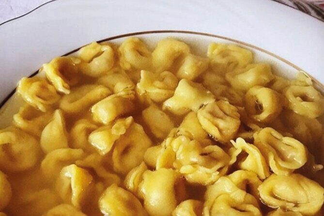 Modena Walking Tour with Audio and Written Guide by a Local - FAQ