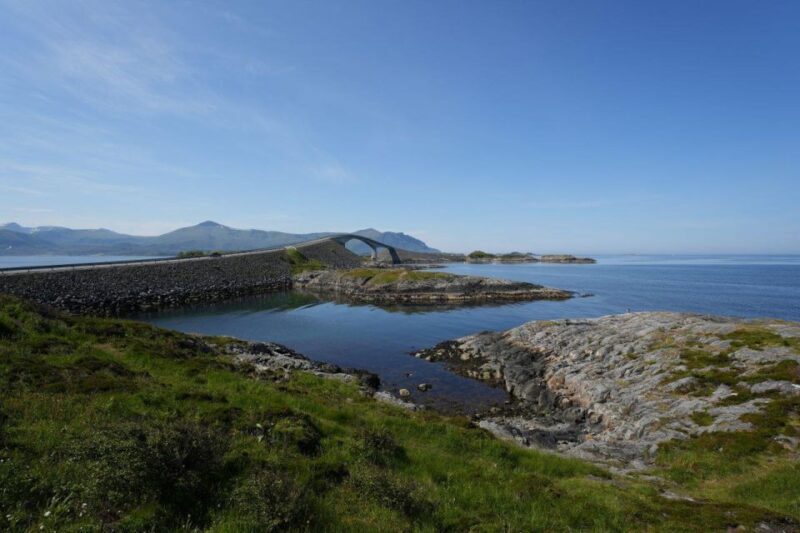 Molde: Atlantic Ocean Road & Varden Audio Guide Bus Tour - Key Points