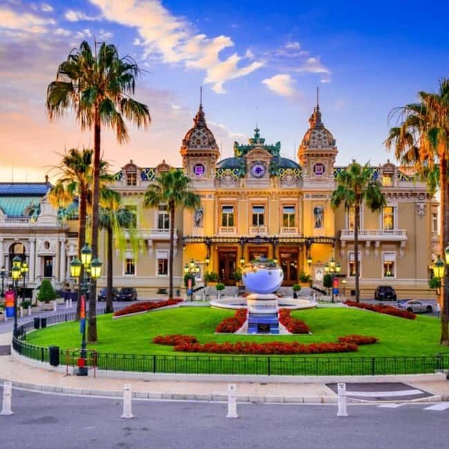 Monaco & MonteCarlo Walk: Casino, F1 & Harbor & Old Town - Cultural and Natural Sights