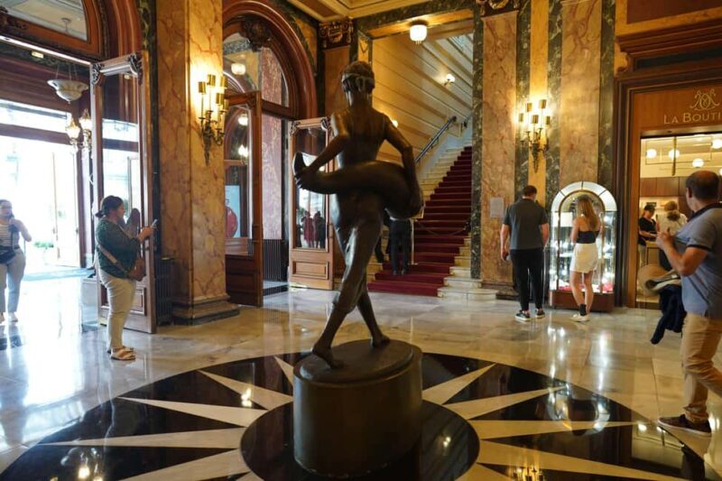 Monaco & MonteCarlo Walk: Casino, F1 & Harbor & Old Town - Who Should Consider This Tour?