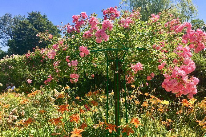 Monet's Gardens & House-Private Giverny Tour From Paris - Authentic Experiences & Review Highlights