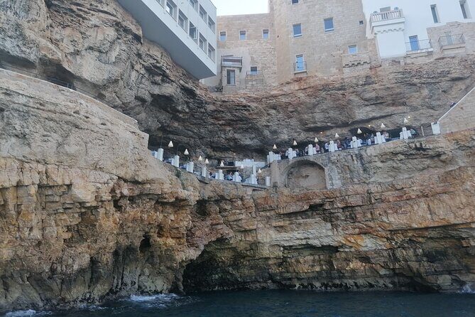 Monopoli Shared tour by Gozzo boat to the Polignano caves - FAQ