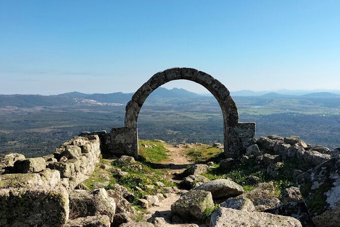 Monsanto (TV's Game of Thrones) Full Day Private Tour from Lisbon - Who Is This Tour Best For?