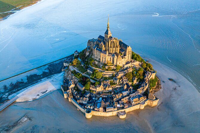 Mont St Michel Shore Excursion from Le Havre Guided Tour & Lunch - Key Points