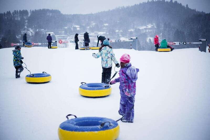 Mont-Tremblant: Snow Tubing with a Mechanical Lift - Additional Facilities and Tips
