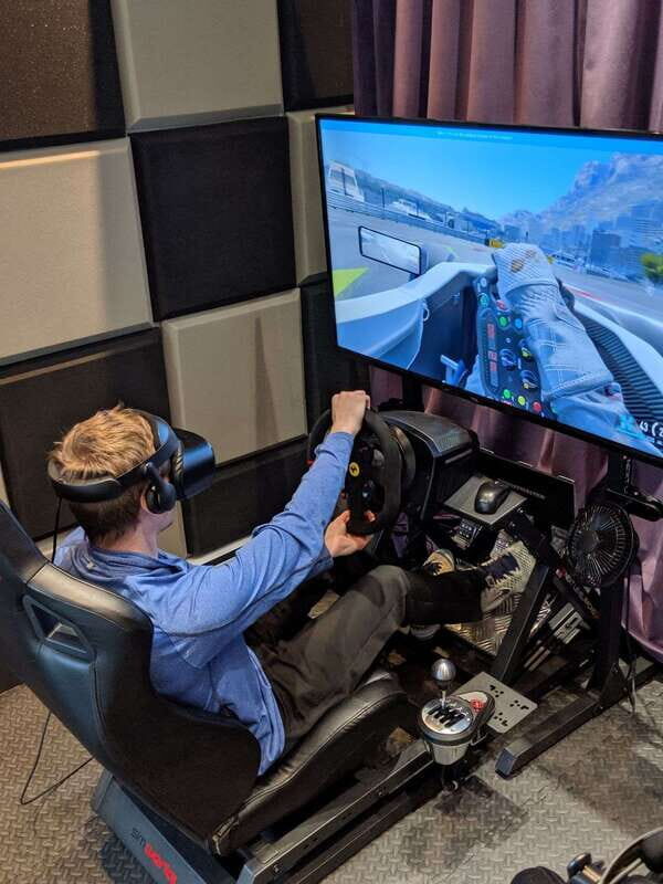 Mont Tremblant: Virtual Reality Car racing : 30 mins - What Makes This VR Car Racing Stand Out