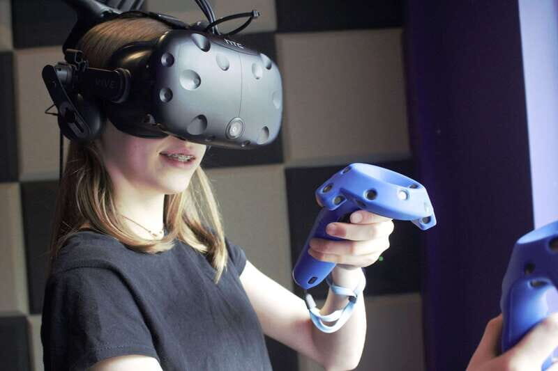 Mont Tremblant: Virtual Reality Gaming Session - Who Should Consider This VR Experience?