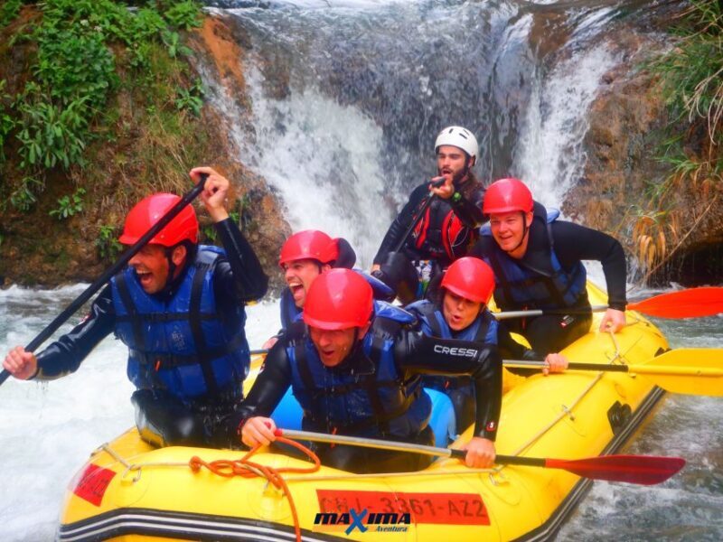 Montanejos: Guided Whitewater Rafting Adventure - The Location and Setting: Montanejos’s Natural Beauty