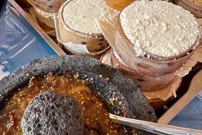 Monte Alban Chesillo and handicrafts alebrijes and black mud - FAQ