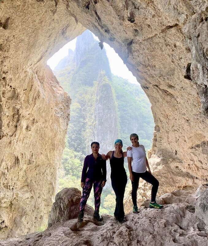 Monterrey: Enjoy a refreshing water crossing Cerro Agujerado - What to expect during the experience