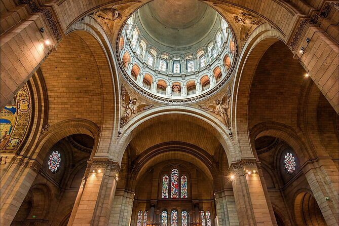 Montmartre guided walking tour with local guide in small group - Authentic Reviews and Insights