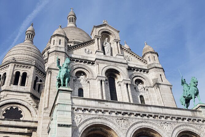 Montmartre Sacré Coeur and Moulin Rouge best shops and cafés - FAQ