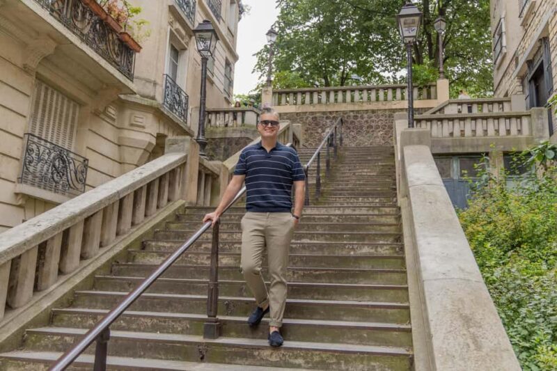 Montmartre Sacre Coeur area photoshoot by Paris photographer - Authentic Experiences from Past Travelers