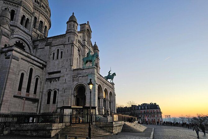 Montmartre Sunrise Tour Before the Crowds - Why Choose the Montmartre Sunrise Tour?