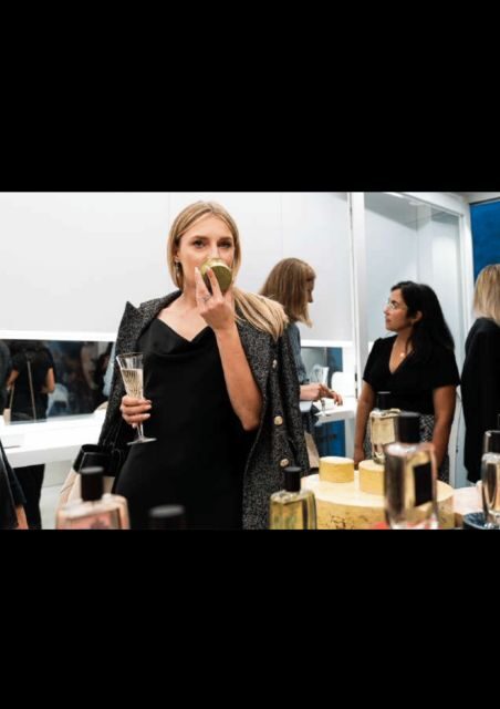 Montmartre Walking tour & French Perfumery Experience - The Sum Up