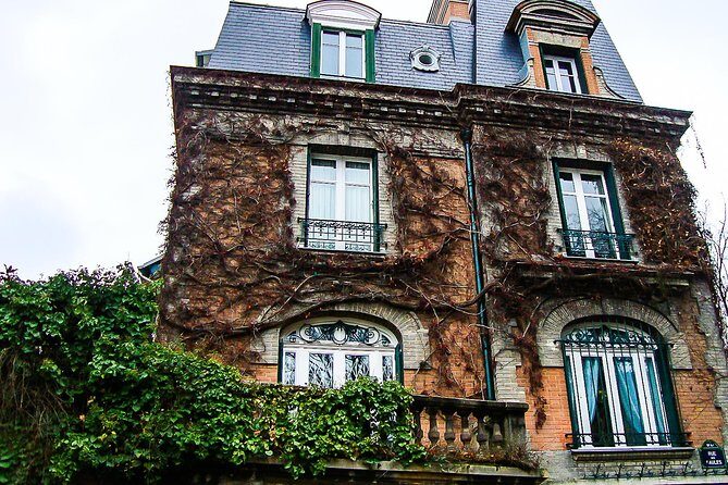 Montmartre Walking Tour with a Private Local Guide - FAQs